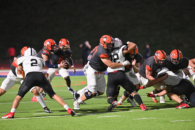Barrett in the thick of everything for Raiders | The Northeast Georgian ...